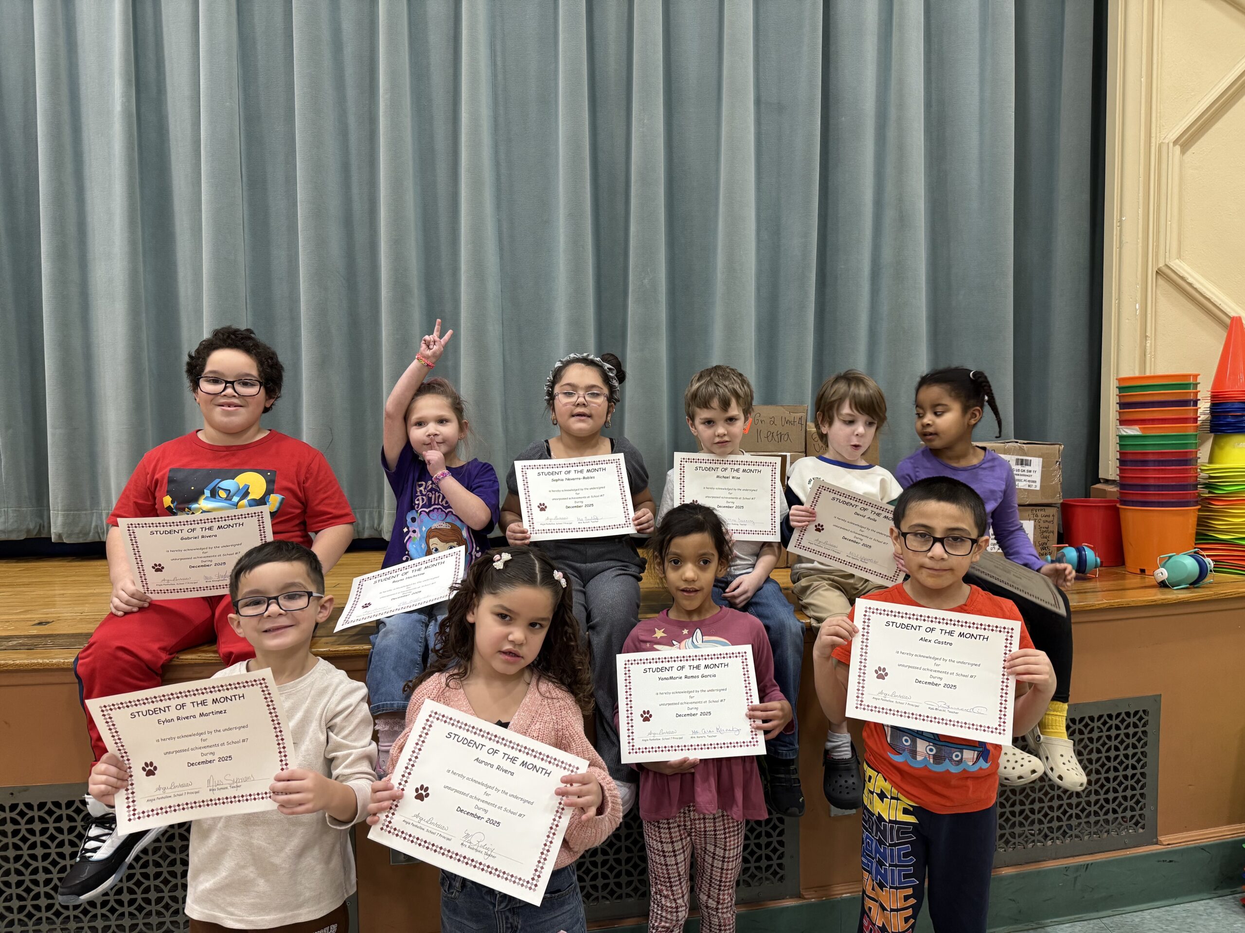 School 7 celebrates students | News, Sports, Jobs - Observer Today